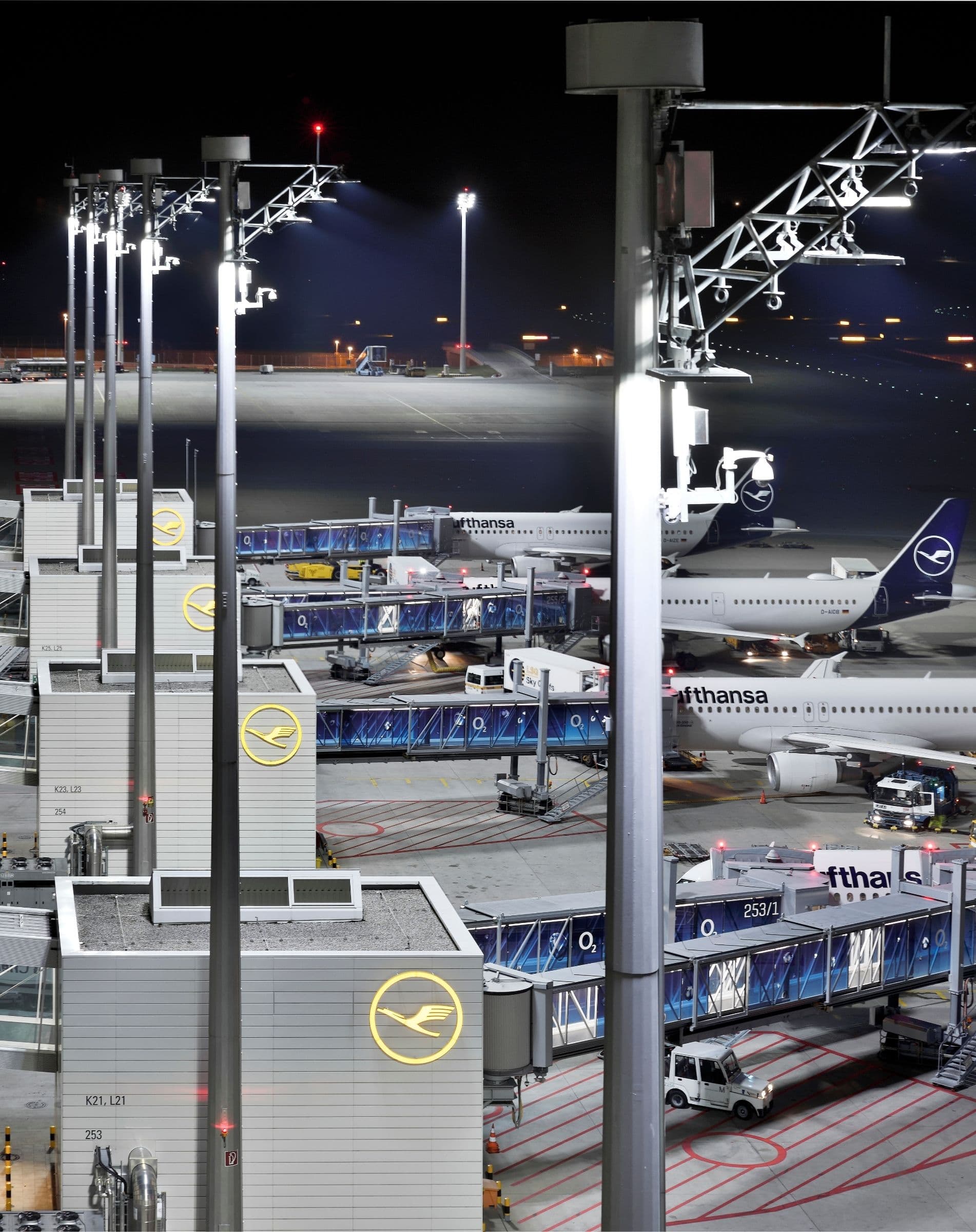 Flughafen München MUC (DEU) – Beleuchtungsprojekt von ewo